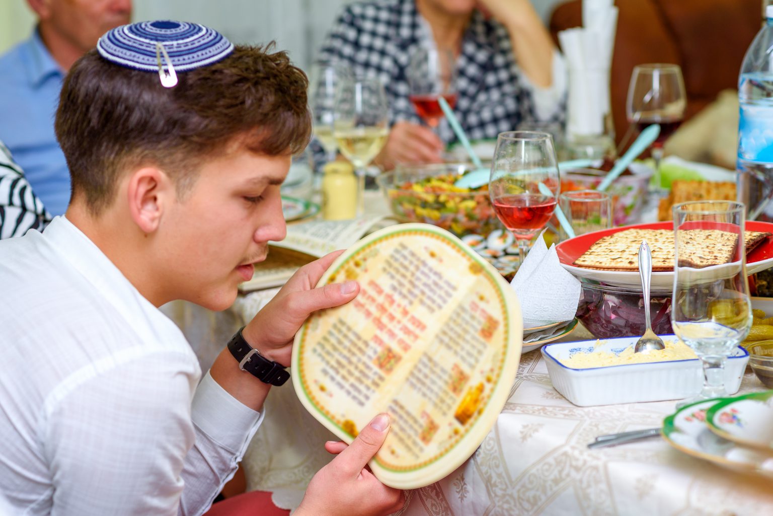 Best Traditional Jewish Foods - List and Roots - Jewish Resources
